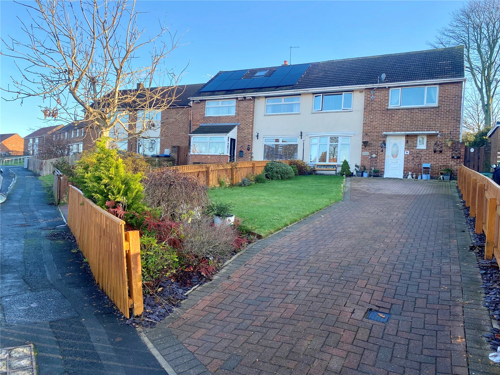 Elliott Road, Peterlee, County Durham, SR8 5HT - Holbrook & Co Estate ...